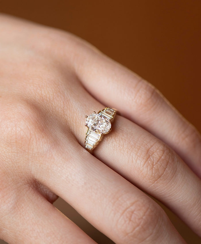 Fides Engagement Ring - 18k Yellow Gold, Oval Brilliant Diamond 1.5 ca ...